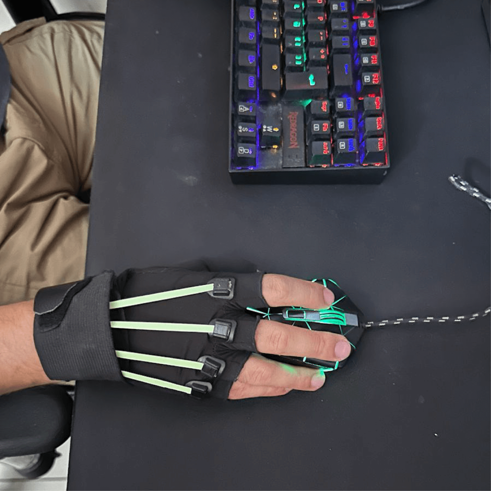 Guante EXOHAND - GuanteGamer.cl